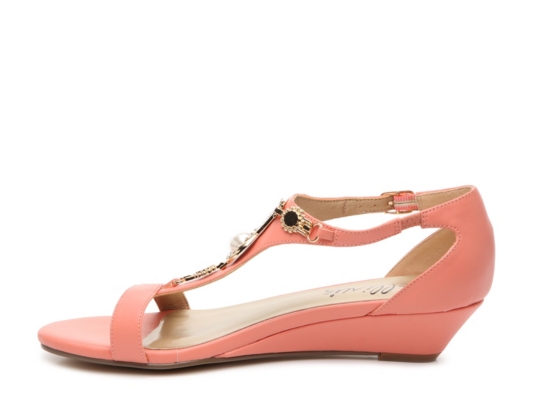 Bellini Lynn Wedge Sandal Women's Shoes | DSW